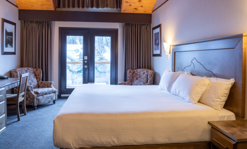 Loft Suites - The Rundlestone Lodge